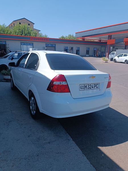 Nexia 3 mehanka sroʻchne sotladi