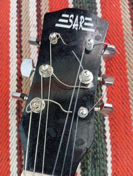 Gitara akustik arzon