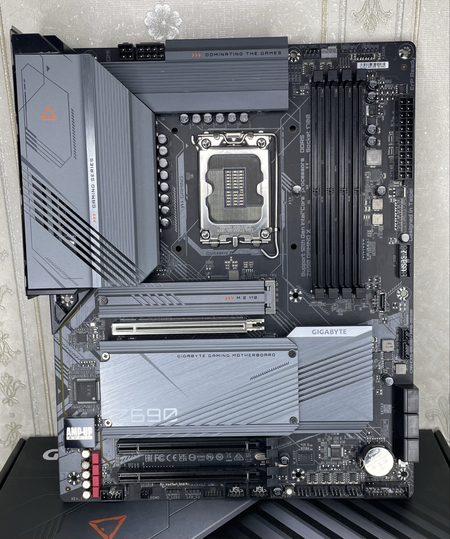 Gigabyte Z690 Gaming X DDR5