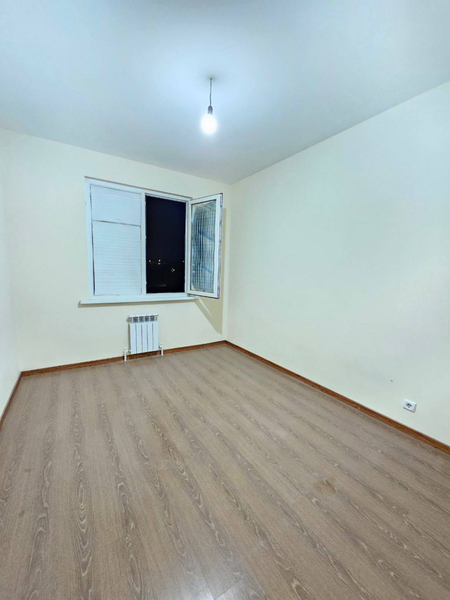 Срочно продаётся 3х комнатная квартира. Сергели. Чоштепа.