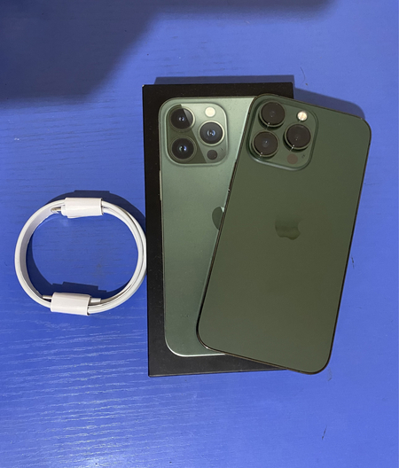 Iphone 13 pro Green