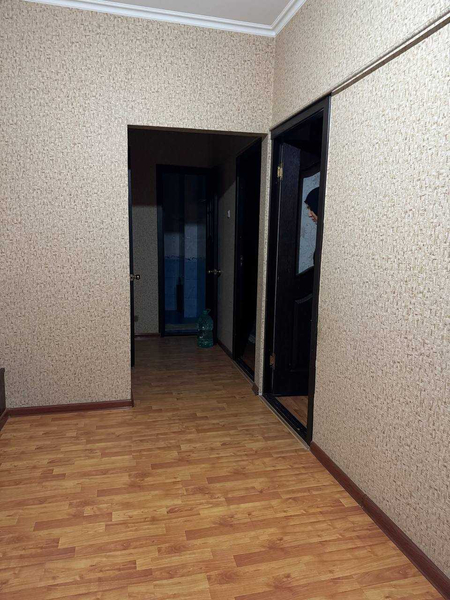 Продается Достлик 2 2/7/8 кв.м 60 цена 52000