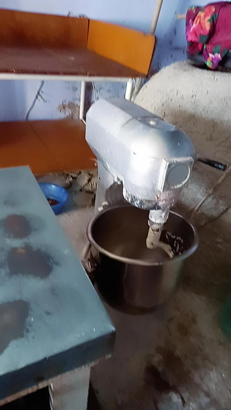 Kanditersehi sotiladi 2ta seh ochish uchun hamma jihozlari bilan sotil