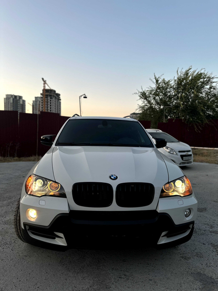 BMW X5i в идеальном состоянии