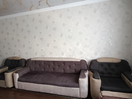 Срочно продаю диван и 2 кресла