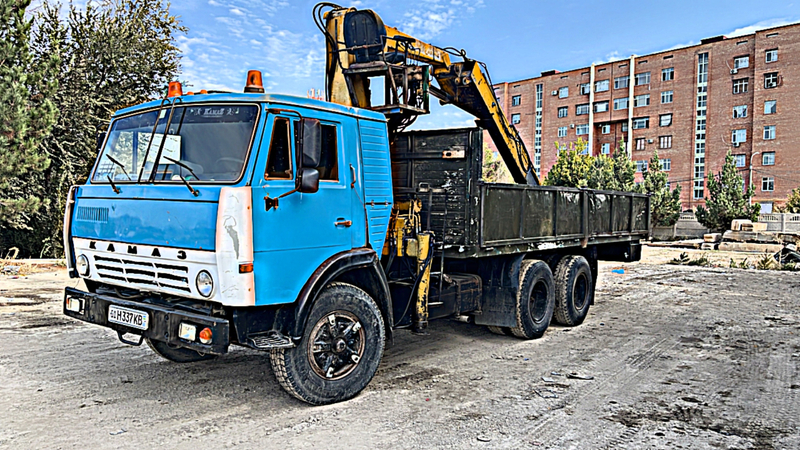 Камаз Манипулятор сотилади Кузов 10 тонналик Крани 9 тонналик Робарт х