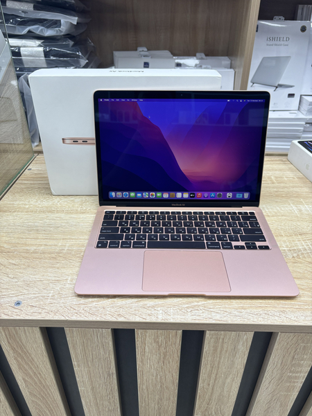 Macbook air 2020 M1 8/256Gb