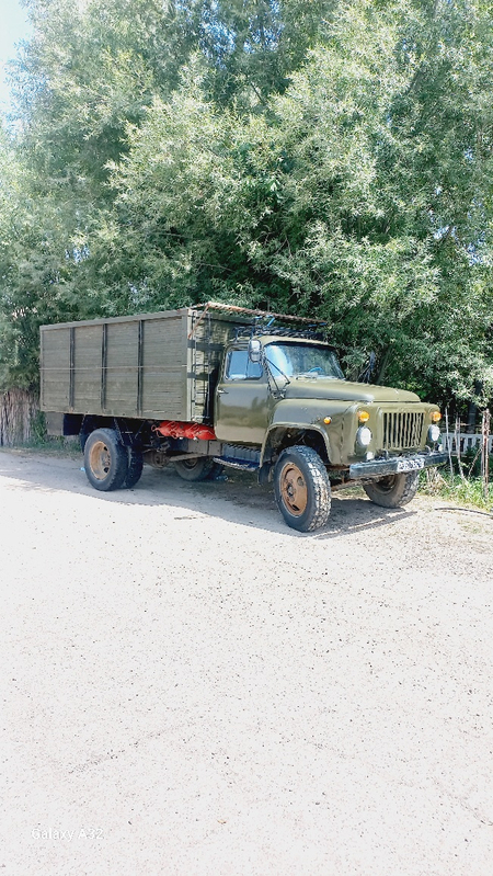 срочно ГаЗ 53 сотилади