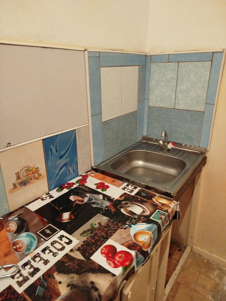 9 qavatli 3 qavatida joylashgan 1xonali uy beshkapa masjidni togrisida