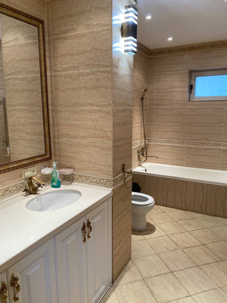 Аренда под офис,тур фирма, клиника, логистика! ор: Ц-1 Бибигон 170м²