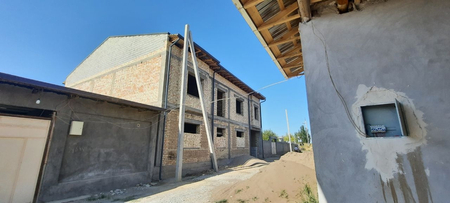 6 sotix karopka xovli sotiladi