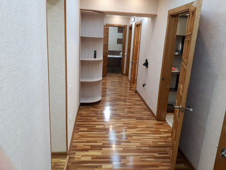Аренда евроквартиры со стоянкой и двором напротив Кукольного театра