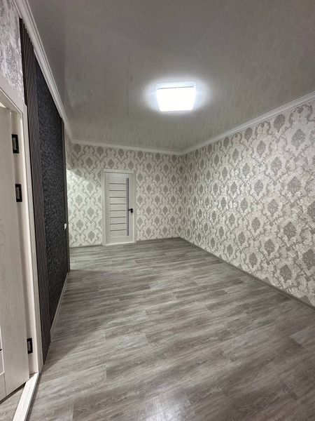 Продаю Квартиру Чиланзар 12 2х комнатная Балкон 1.5*3