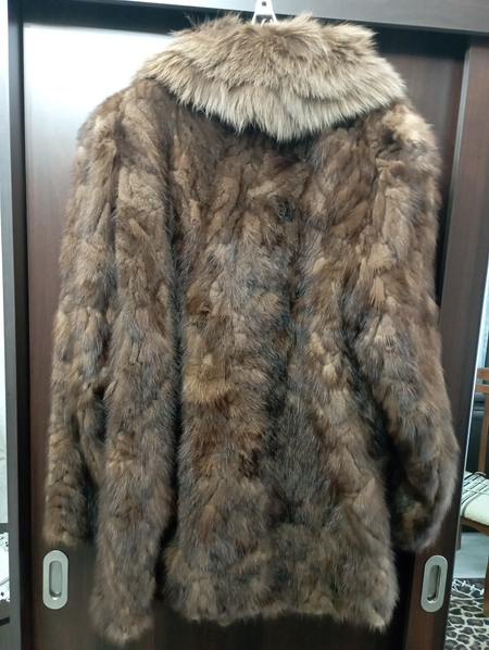 Продам норковый полушубок.