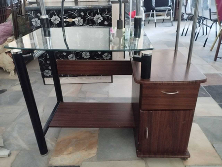 | Suratdagi mebel sotiladi | Buxoro |