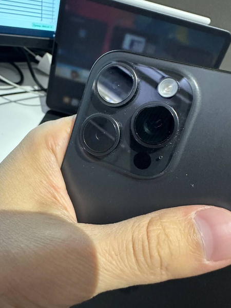 Продам Iphone 15 pro max 256 Black в хорошем состоянии 97 процентовакб