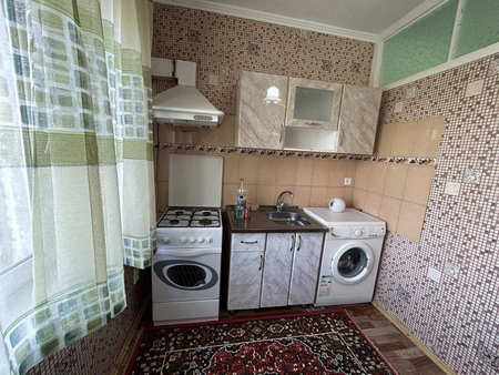 Продам 2 ком квартиру на Буз-2, ЭКО базар, Хон Атлас