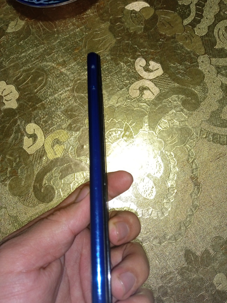 Redmi Not 7 pro.  xotira 128. Atpichatka ishlaydi. Tel idal