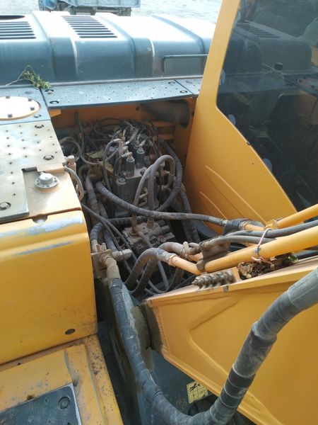 HYUNDAI        140W