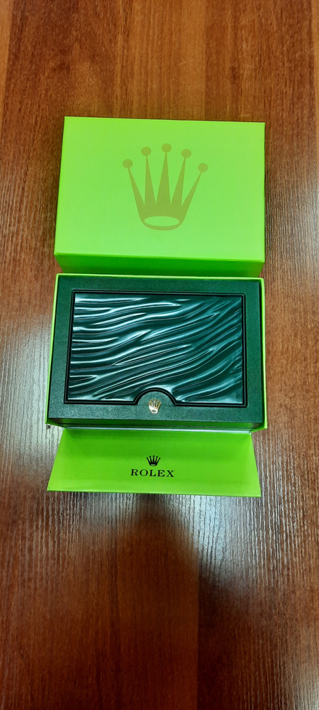Продоется часы Rolex, Швецария