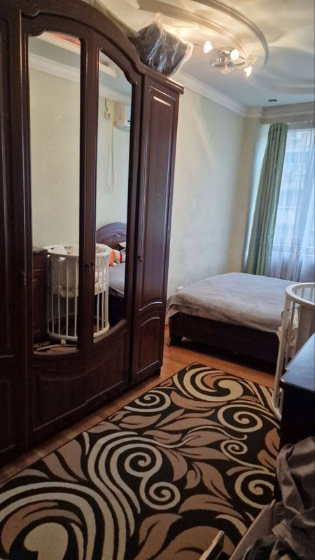 Срочно продаётся 2 ком Ц 2 Стария кансеваторя