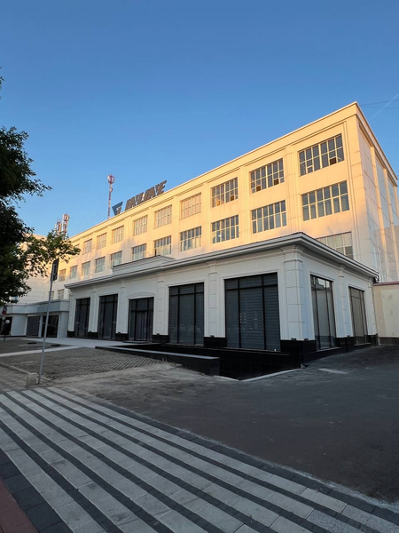 Аренда. улица Нукусская. 1-Линия. вдоль дороги. 950м² под любой бизнес