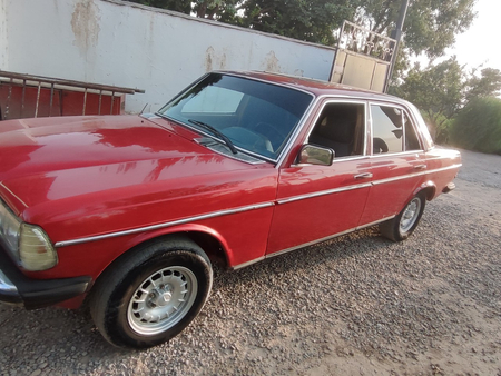 Мерседес бенз w 123