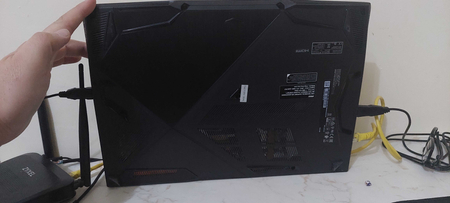Игровой ноутбук MSI gf63 как новый, пленку ещё не снимал
