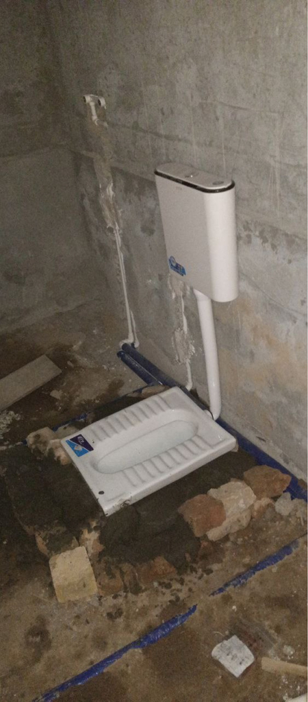 Santexnika santexnik ustanovka rakvina unitaz vana mantaj telefon