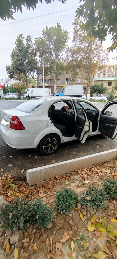 Нексия 3 автомат 1 позиция продается_Сотилади!