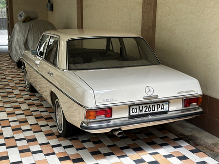 Коллекционный MB W114