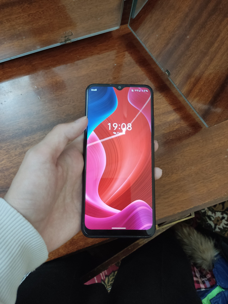 Realme c21y sotiladi, obmen iphon Xs ga mani  doplatambilan
