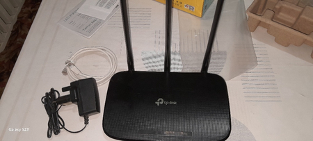 WiFi router tpLink TL-WR940N 3ta shoxli holati yahwi ayipi yoq sotilad