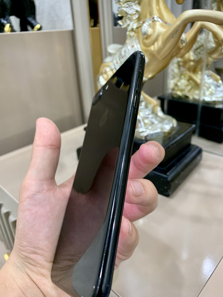 Iphone 7plus Jet Black ideal