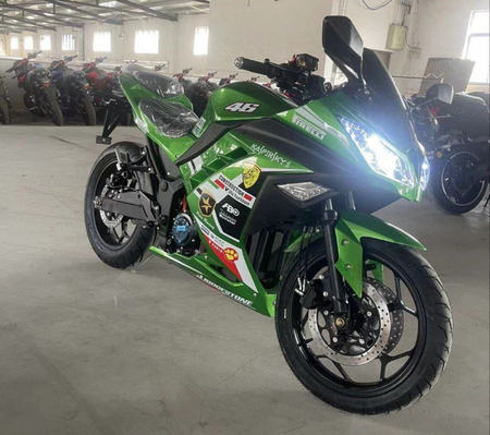 Электро мотоцикл. Kawasaki Ninja . 3.000w. 
Китай. 
Точная копия Kawas