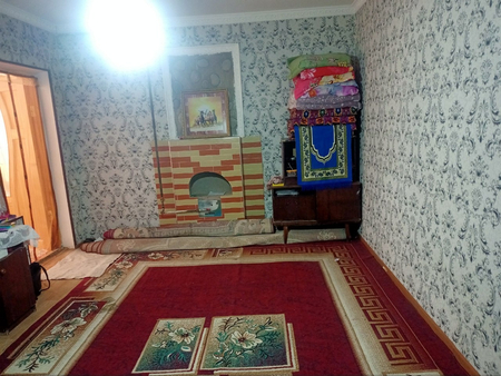 Srochna uchastka sotiladi