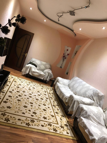 Юнусабад 11 кв Мегапланет 3/1/4?