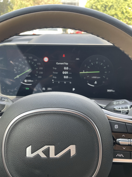 Продается Kia Sorento . Позиция корейская Signature Gravity