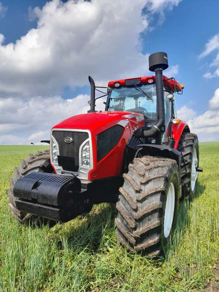 YTO-LX 2404  Bolib to'lashga beriladi 8% dan