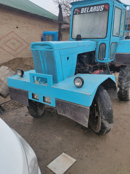MTZ80 sotiladi Belarus