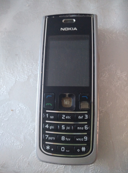 Телефон NOKIA сотка