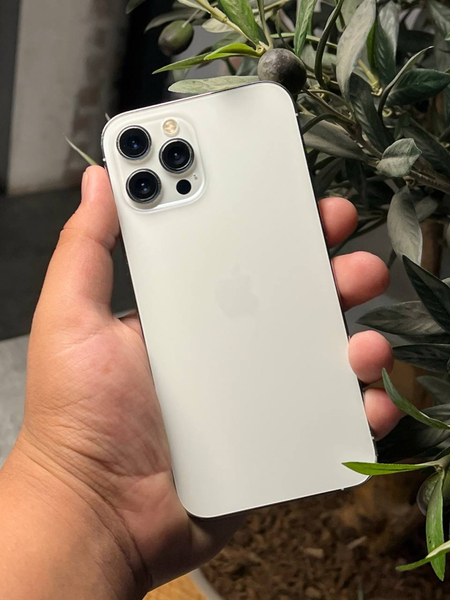 Iphone 12 pro max ideall holatda
