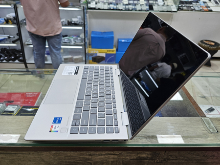 Почти новый HP Envy x360 13-поколения!