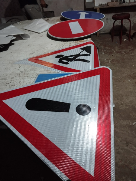 Tashqi reklama va Avto reklama xizmatlar arzon narxlardai