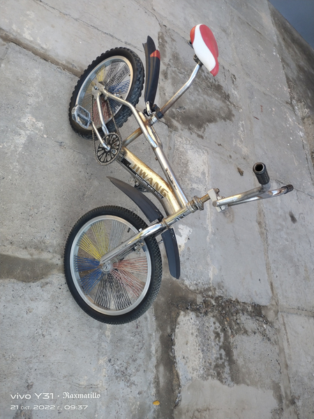 Velosiped BMX2000