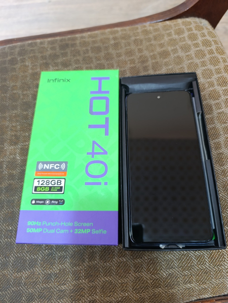 Infinix HOT 40i ..