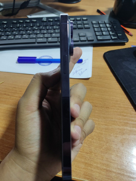 Iphone 14 pro max 94% батарея