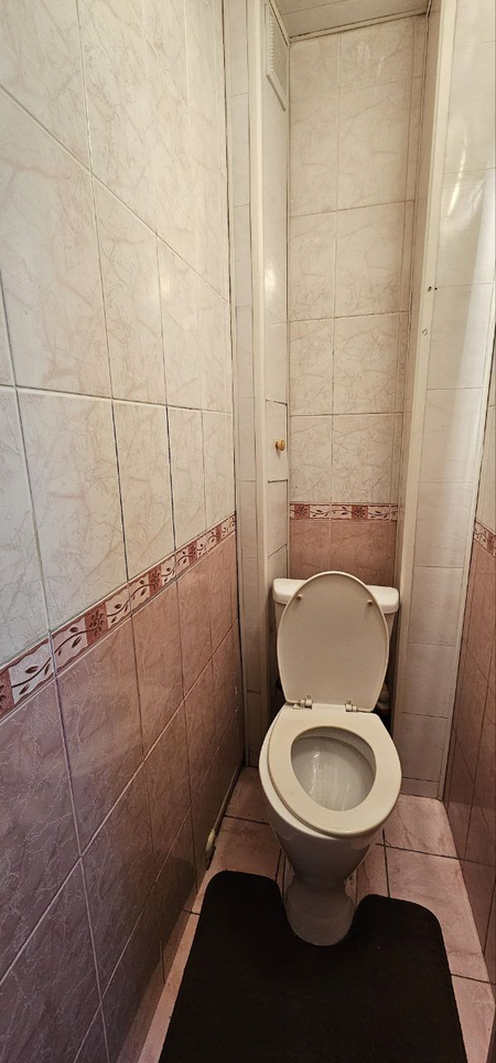Чиланзар 23кв 3/1/5 квартира сотилади срочна Балкон 2/6 68м²