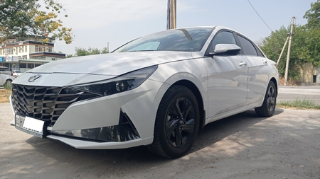 Hundai Elantra sotiladi
