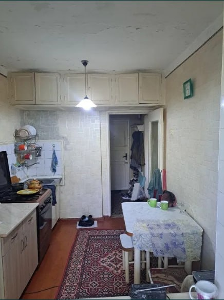Чиланзар 9кв  1/3/4 Кирпич Балкон1*3м² Общ пл28м²